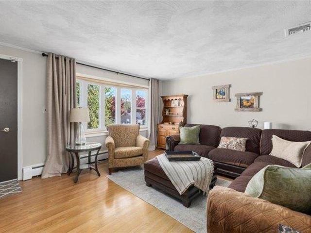 house with 3 bedroom, North Providence RI ES103185337