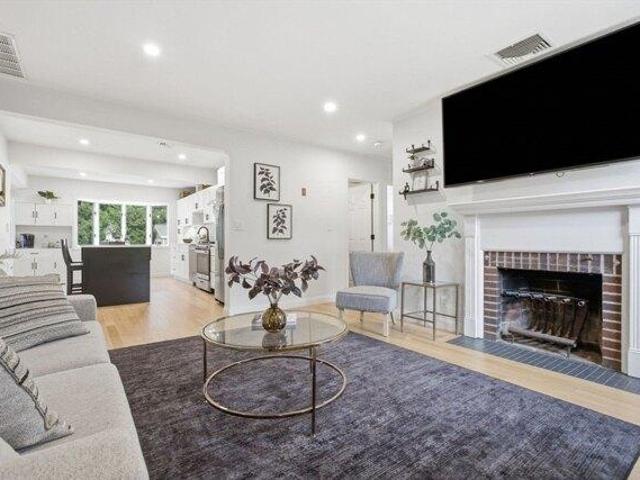 house with 3 bedroom, North Reading MA DS104296496