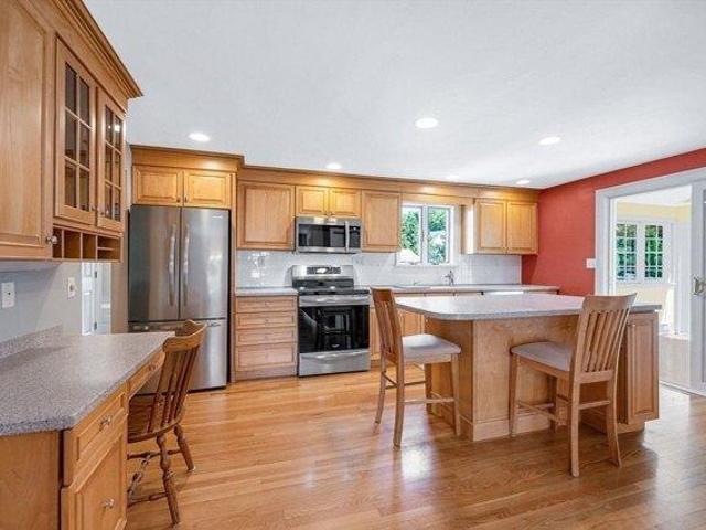 house with 3 bedroom, North Reading MA DS103969018