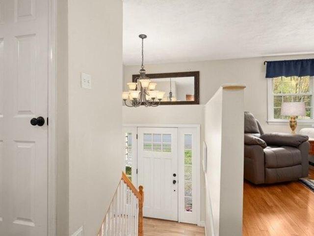 house with 3 bedroom, North Reading MA ES103037608