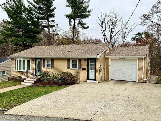 house with 3 bedroom, North Smithfield RI DLS102411729