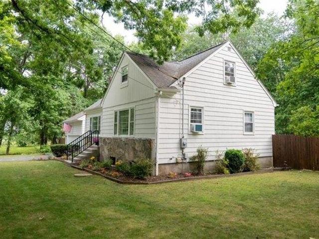 house with 3 bedroom, North Smithfield RI ES104444866