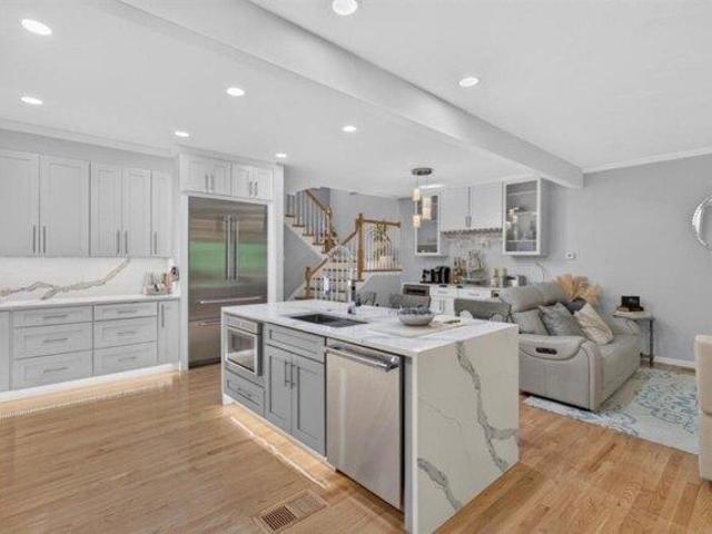 house with 3 bedroom, North Smithfield RI ES104757816