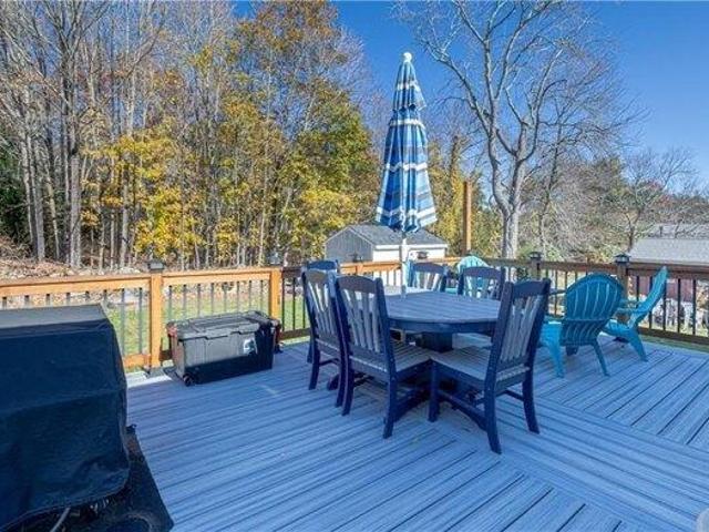 house with 3 bedroom, North Smithfield RI ES104759143