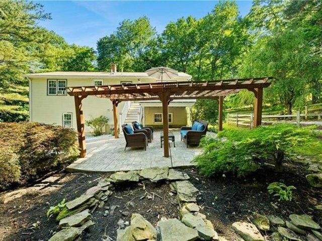 house with 3 bedroom, North Smithfield RI ES104790086
