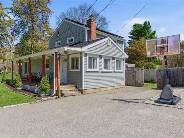 house with 3 bedroom, North Smithfield RI ES105116719