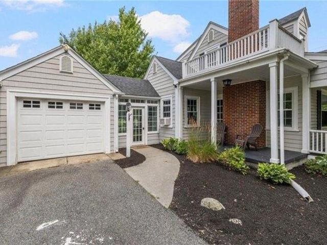 house with 3 bedroom, North Smithfield RI ES105205777