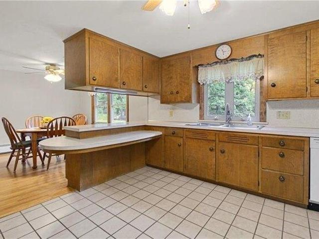 house with 3 bedroom, North Smithfield RI ES105207489