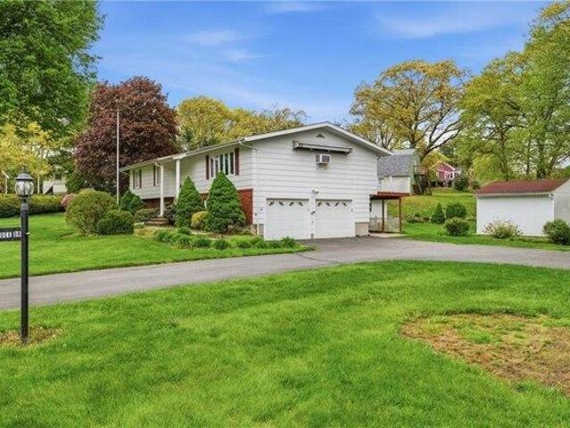 house with 3 bedroom, North Smithfield RI ES103807215