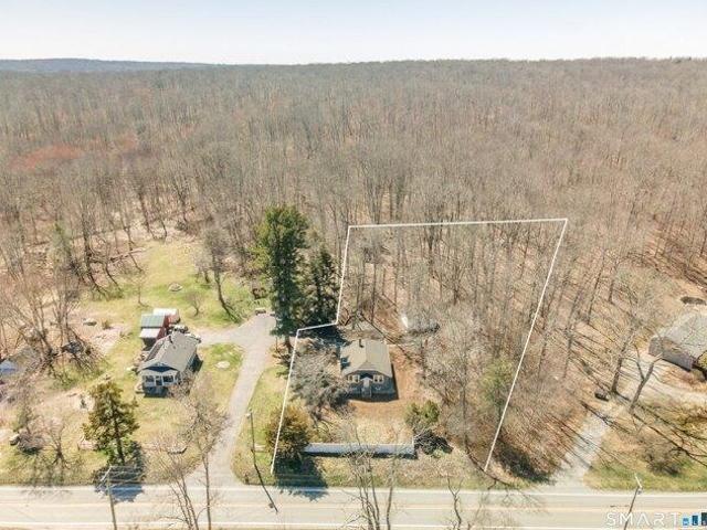 house with 3 bedroom, North Stonington CT DLS102777992
