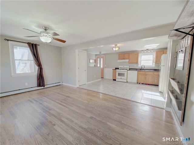 house with 3 bedroom, North Stonington CT DS104410934