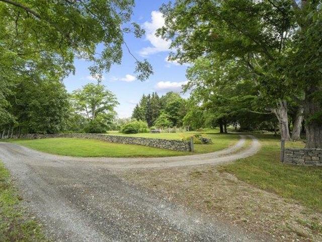 house with 3 bedroom, North Stonington CT ES103431935