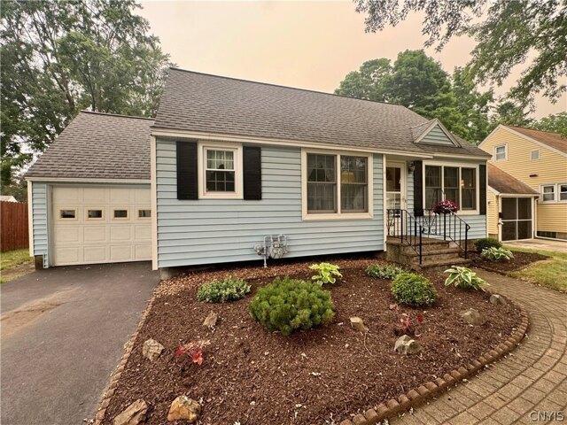 house with 3 bedroom, North Syracuse NY ES104898353