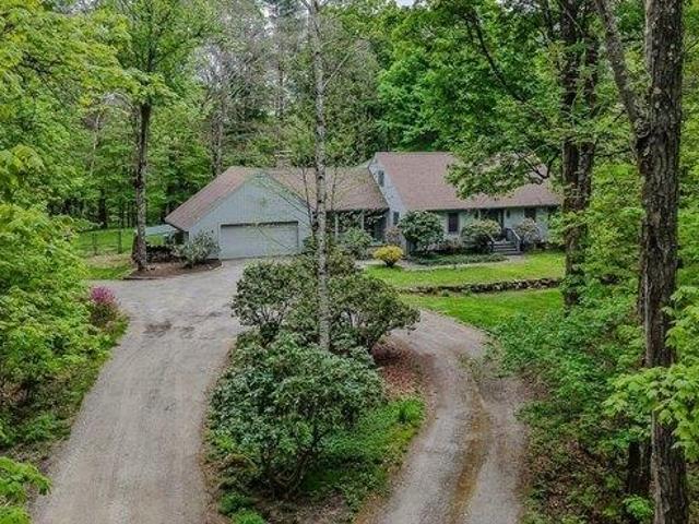house with 3 bedroom, Northampton MA ES102828357