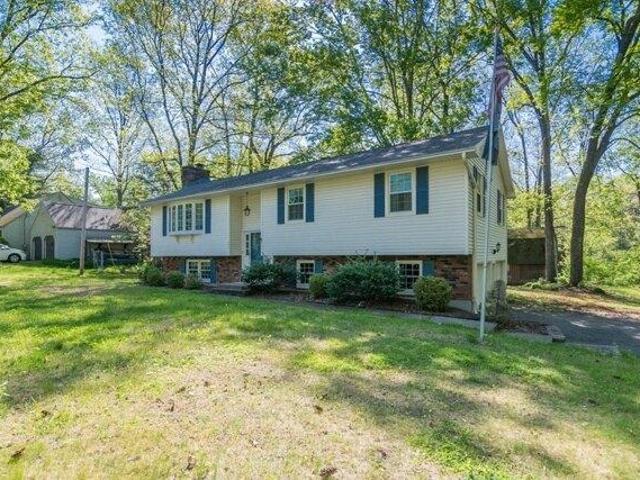 house with 3 bedroom, Northampton MA ES103189435