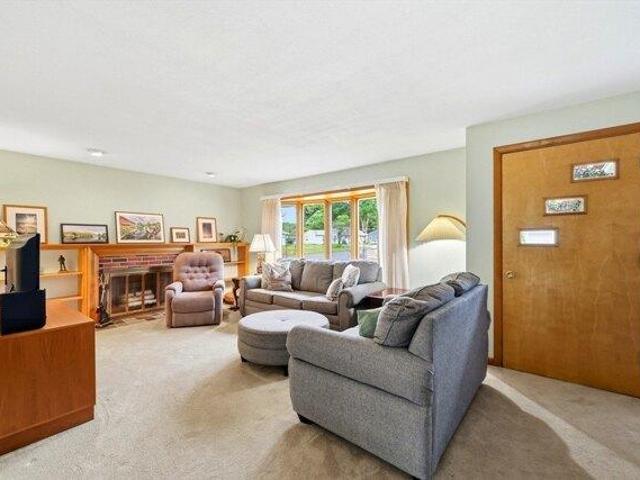 house with 3 bedroom, Northampton MA ES104719413