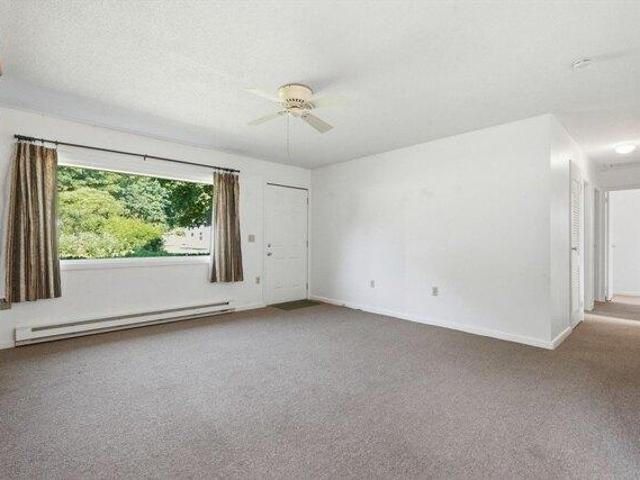 house with 3 bedroom, Northampton MA ES105175881