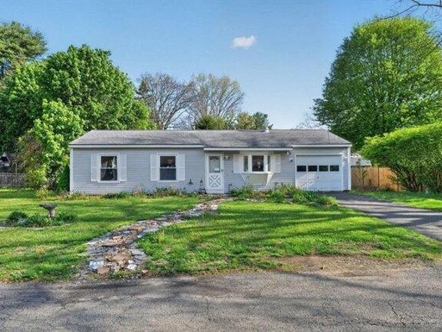 house with 3 bedroom, Northampton MA ES105108900