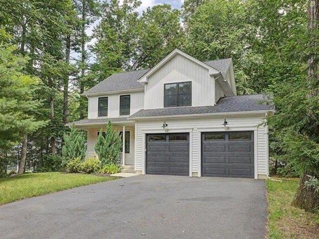 house with 3 bedroom, Northampton MA ES105114300