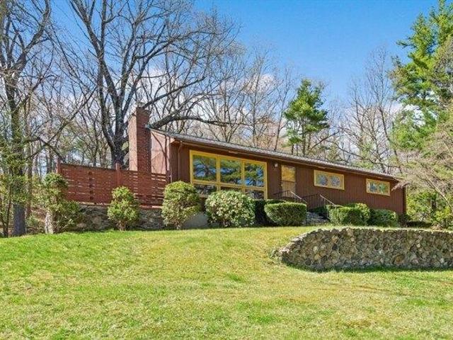 house with 3 bedroom, Northborough MA DS102028206