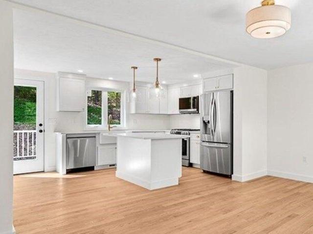 house with 3 bedroom, Northborough MA DS103434304