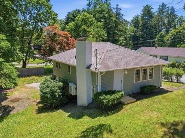 house with 3 bedroom, Northborough MA ES105231006