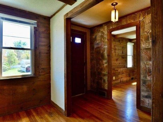 house with 3 bedroom, Northbridge MA ES103248730
