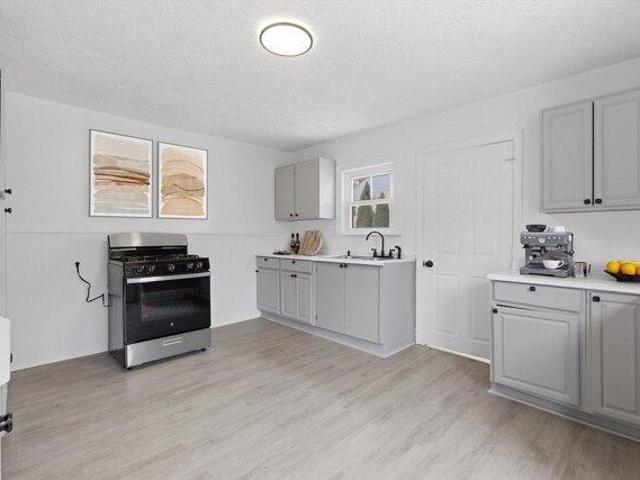 house with 3 bedroom, Northbridge MA ES104444298