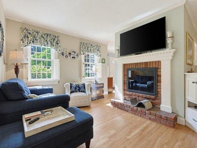house with 3 bedroom, Northbridge MA ES104832975