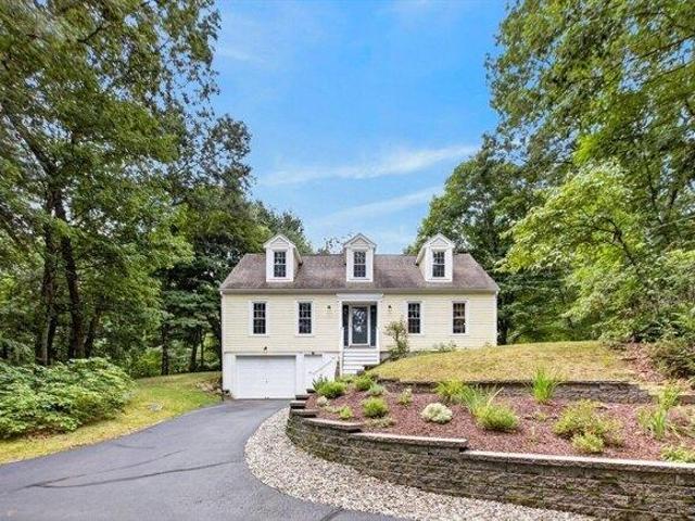 house with 3 bedroom, Northbridge MA ES105113905