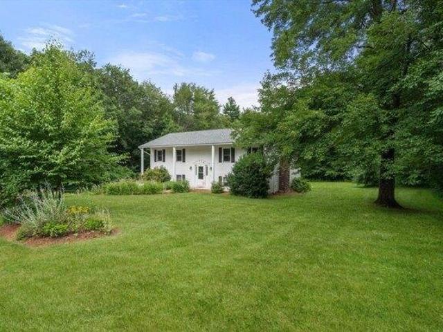 house with 3 bedroom, Northbridge MA ES105116688