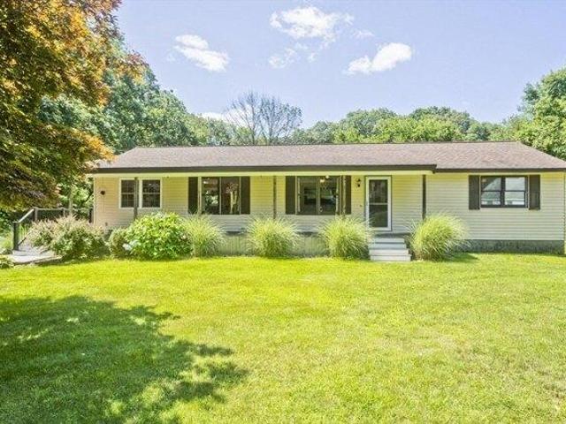house with 3 bedroom, Northbridge MA ES105124429