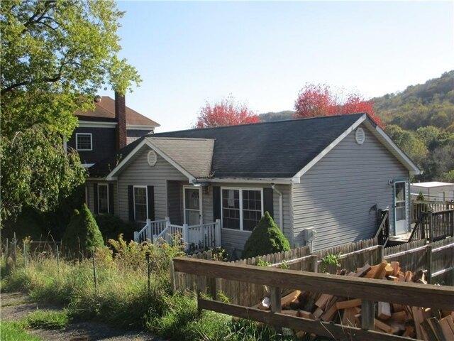 house with 3 bedroom, Northern Cambria PA DLS88247508