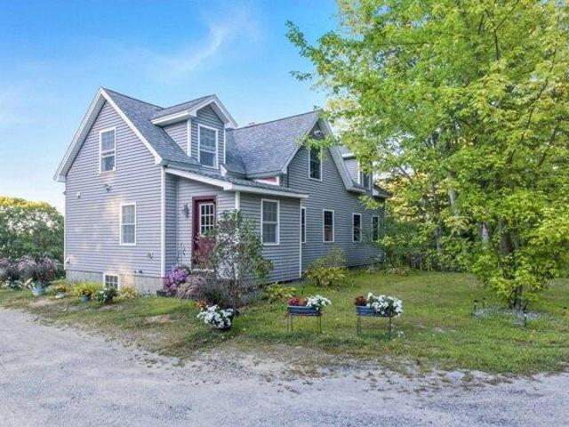 house with 3 bedroom, Northfield NH DS102593221