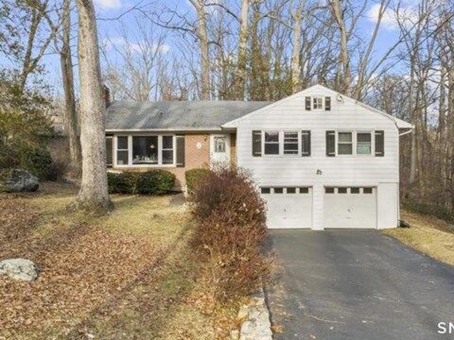 house with 3 bedroom, Norwalk CT DLS101628023