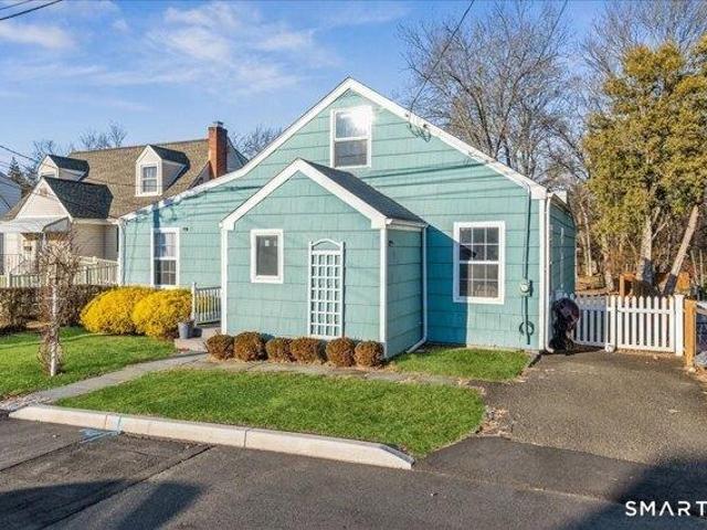 house with 3 bedroom, Norwalk CT DLS102256069