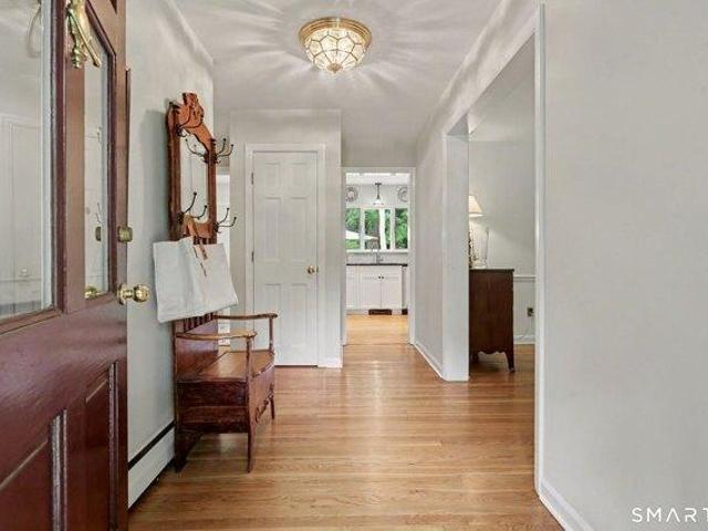 house with 3 bedroom, Norwalk CT DS104237045