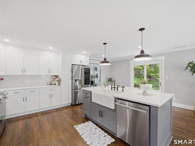 house with 3 bedroom, Norwalk CT DS103622215