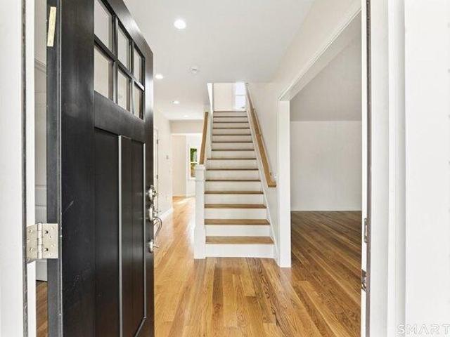 house with 3 bedroom, Norwalk CT ES104236949