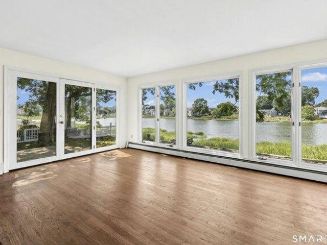 house with 3 bedroom, Norwalk CT ES104481427