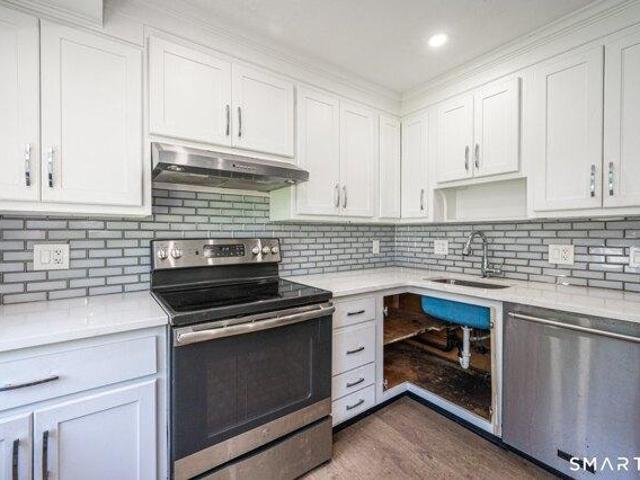 house with 3 bedroom, Norwalk CT ES104834453