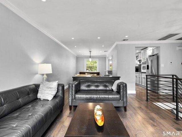 house with 3 bedroom, Norwalk CT ES105123588