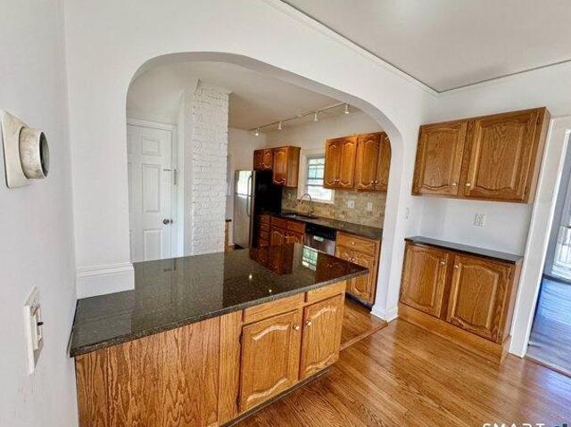 house with 3 bedroom, Norwalk CT ES105158297