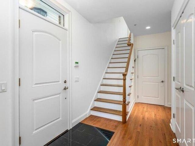 house with 3 bedroom, Norwalk CT ES105205232