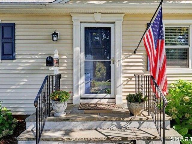 house with 3 bedroom, Norwalk CT ES105230930