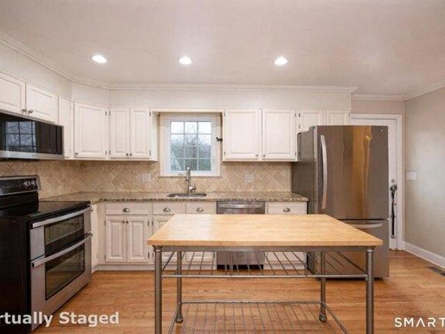 house with 3 bedroom, Norwalk CT ES103187347