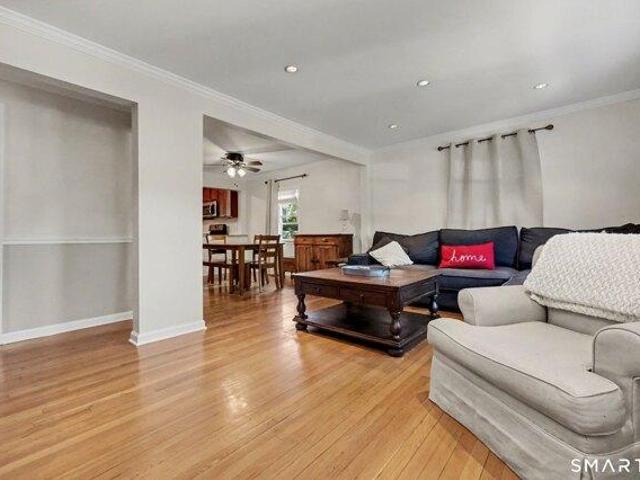 house with 3 bedroom, Norwalk CT ES103499985