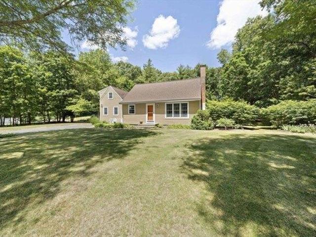 house with 3 bedroom, Norwell MA ES103664416