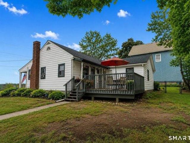 house with 3 bedroom, Norwich CT DS104261690