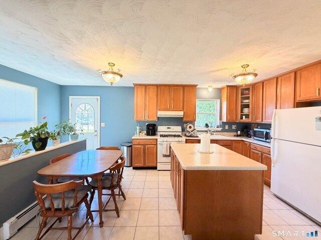 house with 3 bedroom, Norwich CT DS102565823